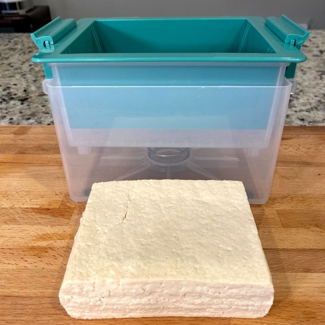 How to Use a Plastic Tofu Press for Perfect Tofu: A Step-by-Step Guide ...